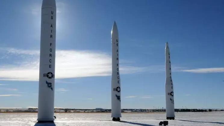 AS nundha peluncuran tes Minuteman ICBM kanggo nyuda ketegangan nuklir. Kepiye cara kerja ICBM?