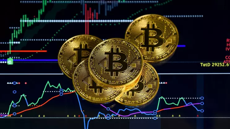 Bitcoin dia nihoatra ny $47,000 voalohany tamin'ny taona 2022