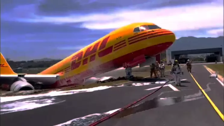 Isang DHL Boeing 757 ang nakagawa ng malagim na pag-crash landing sa San Jose