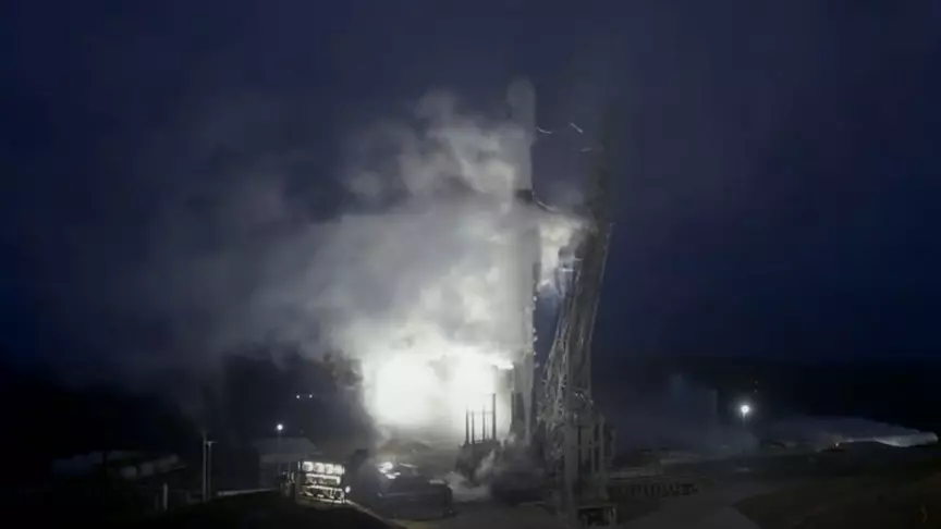 SpaceX weputara satịlaịtị nledo nke abụọ maka NRO na 2022