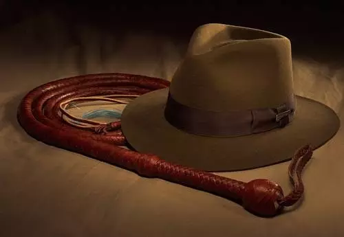 9 nan pi bon accessories teknoloji avanti deyò pou fè w tounen Indiana Jones