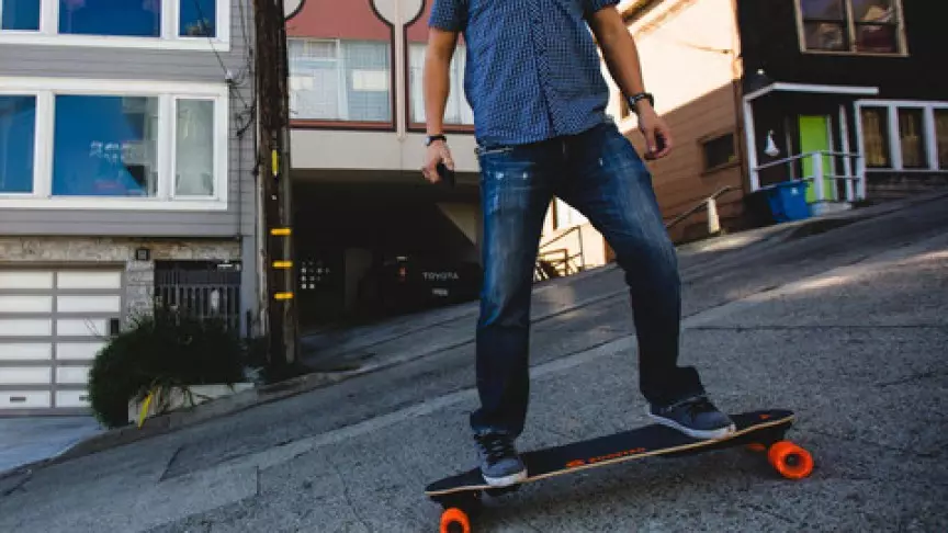 I-Self-Charging Electric Skateboard