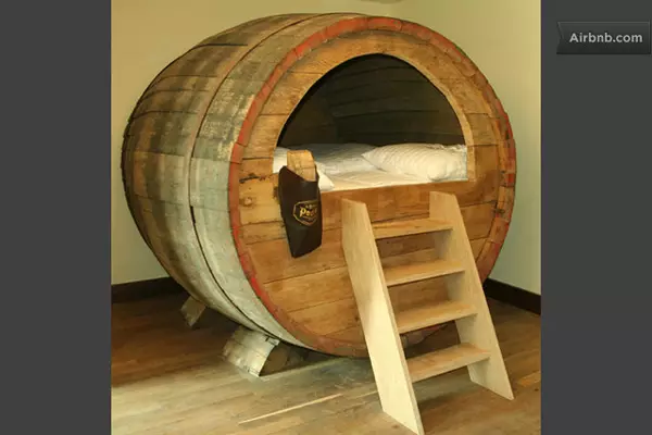 Beer-Barrel-Hotel2