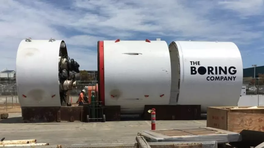 Elon Musk o Fumana Tumello ea ho Qala ho Cheka NYC-DC Hyperloop