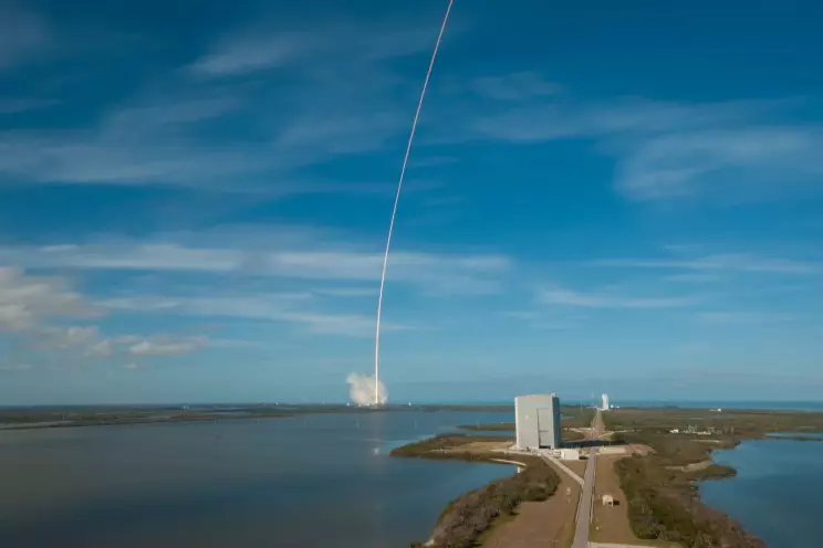 Najboljši trenutki iz lansiranja SpaceX v 17 spektakularnih slikah