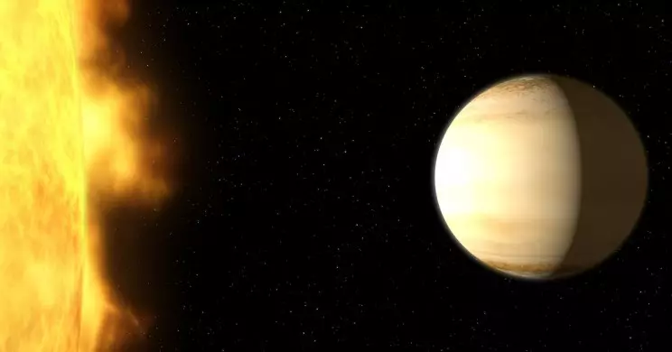 NASA upptäcker vatten i en Saturnus-stor exoplanets atmosfär