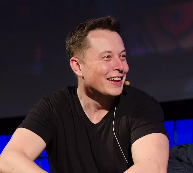 Elon Musk o re Hyperloop e tla Beha Batho Pele ho Likoloi