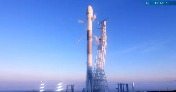 SpaceX, 오랫동안 기다려온 Iridium-5 임무 성공적으로 시작