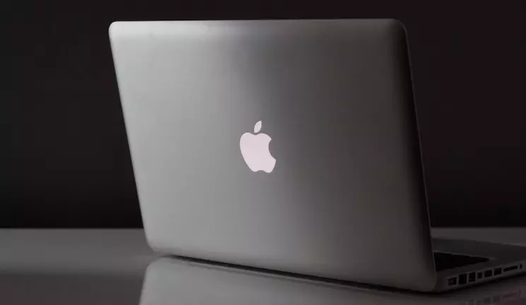 2020. gadā Apple var sākt izmantot savas mikroshēmas Mac datoriem, nevis Intel