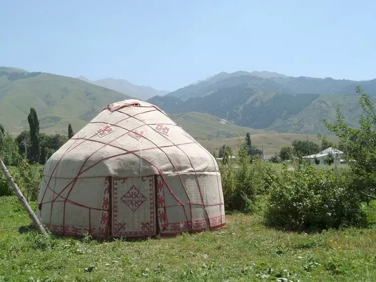 25 Möglichkeiten, ein Haus aus der ganzen Welt zu bauen: Vom antiken Griechenland bis heute