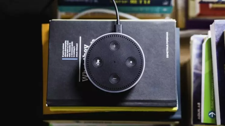 Amazon Ayeuna Ngidinan Anjeun Sesuaikeun Paréntah sareng Tanggapan Alexa