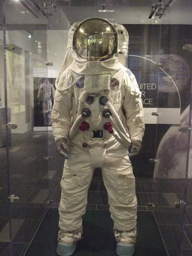 تکامل لباس فضایی: از لباس پروژه Mercury تا رابط انسان و ماشین Aouda.X