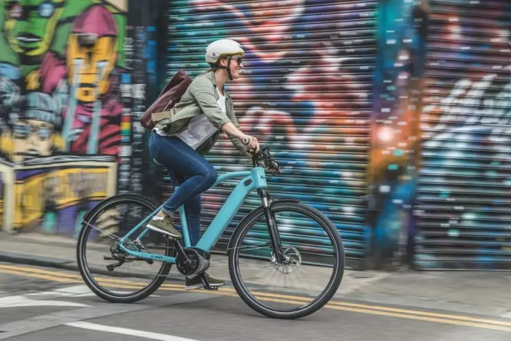 La empresa alemana Bosch pide a sus trabajadores que utilicen bicicletas eléctricas