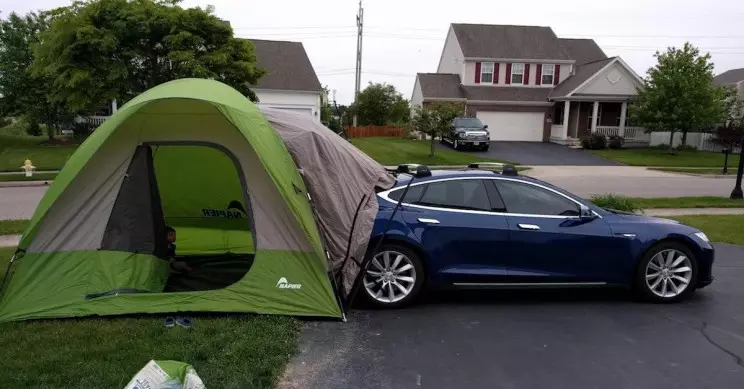 Elon Musk Nyebutkeun Tesla Models S, 3 sareng X Moal lami deui Gaduh 'Pésta sareng Modeu Camper'