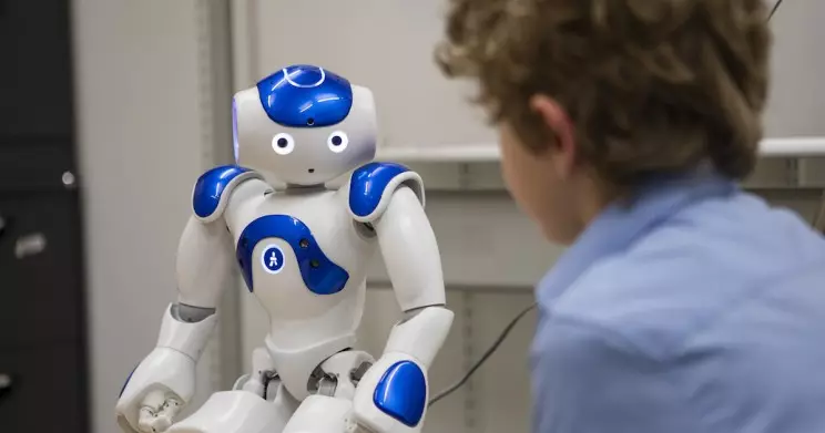 Robot Humanoid Memiliki Kekuatan untuk Membentuk Pendapat Anak-Anak, Menurut Penelitian Baru