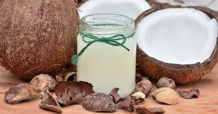 Професор от Харвард предупреждава срещу кокосовото масло, казва, че е „чиста отрова“