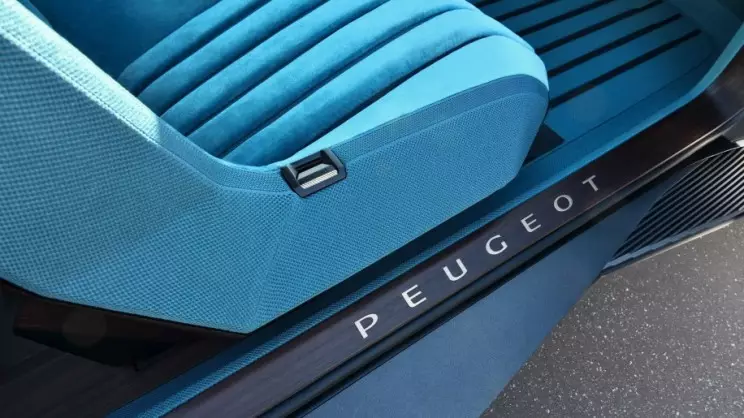 Peugeot e-Legend Interiors