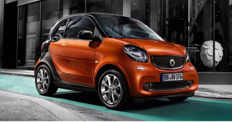 دۇنيادىكى ئەڭ كىچىك ماشىنىلار Fortwo