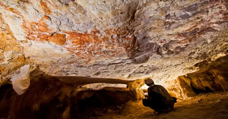 Ix-Xjentisti Ikxef l-Eqdem Tpinġijiet tal-Għerien tad-Dinja fil-Borneo