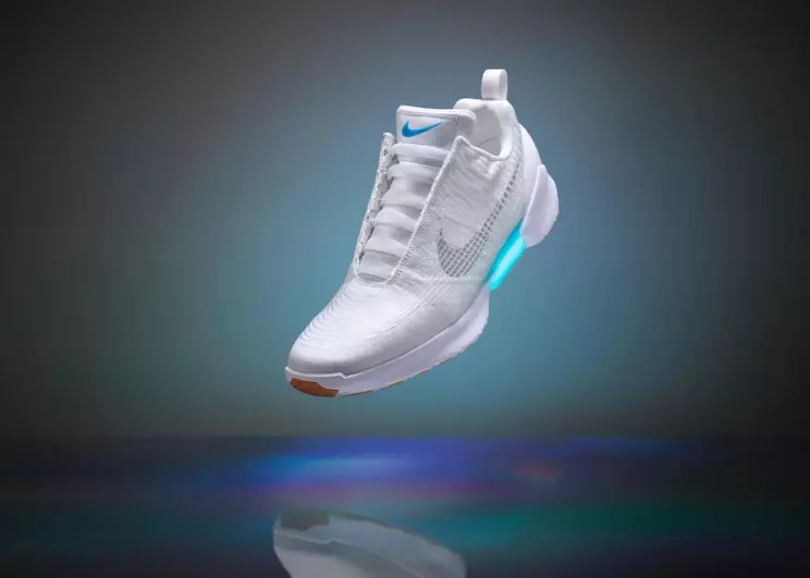 Nike యొక్క తదుపరి సెల్ఫ్ లేసింగ్ షూ 2019లో $350కి విక్రయించబడుతుంది