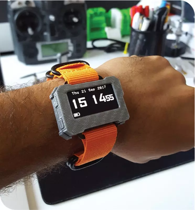 Léiert Coden andeems Dir Är eege Smartwatch mat WatchX bauen