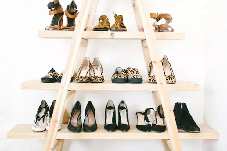 15 poerbêste DIY Shoe Storage Projects om jo appartemint te organisearjen