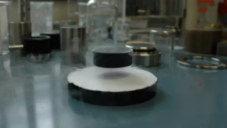 Bagong potensyal para sa mga superconductor pagkatapos maitakda ang world record