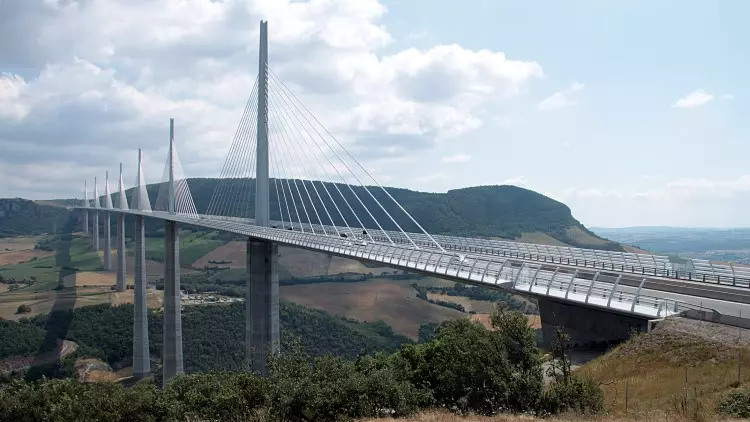 Viadukt Millau Francuska 23