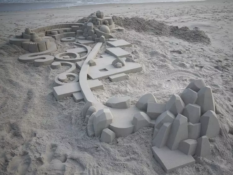 Calvin-Seibert-sand-castles14