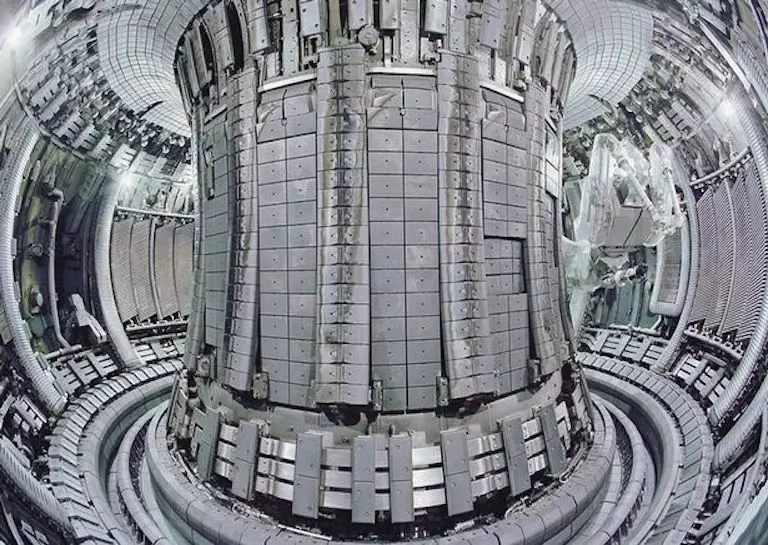 Plasmă cu cameră-toroidală-magnetică-Tokamak-of-the-Joint-European-Torus-JET-la-Culham-Science-Centre