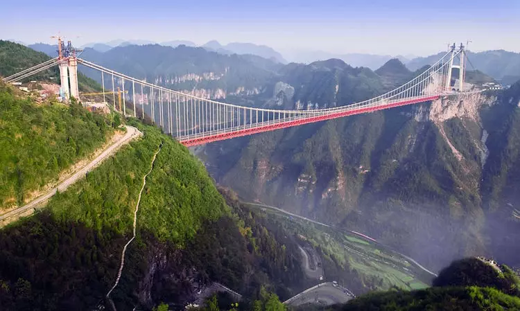 pont suspendu_en_vue_aerienne_chinoise