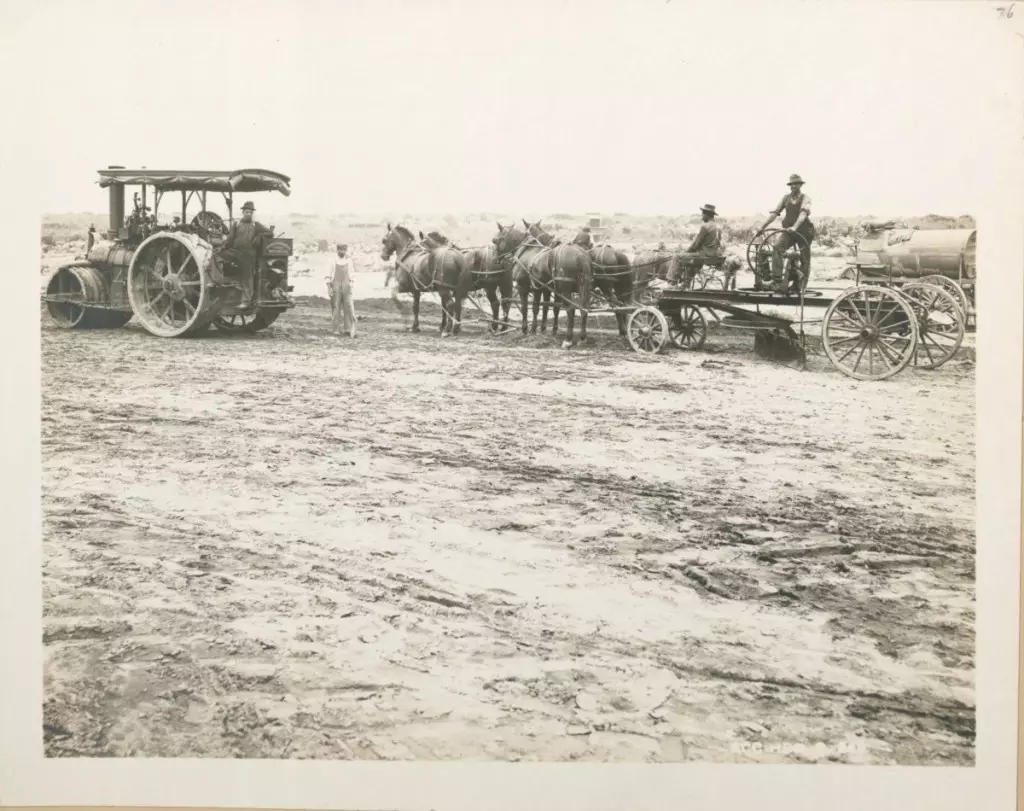 horse_buggy_construction_new_york