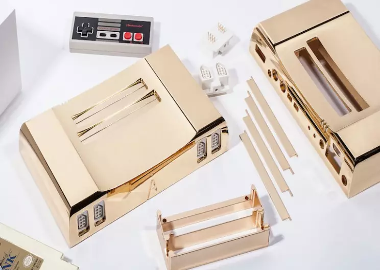 24K Gold Nintendo NES, kuris kainuoja 5000 USD