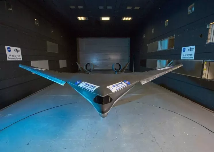 Le futur avion à fuselage mixte de Boeing de retour dans le tunnel