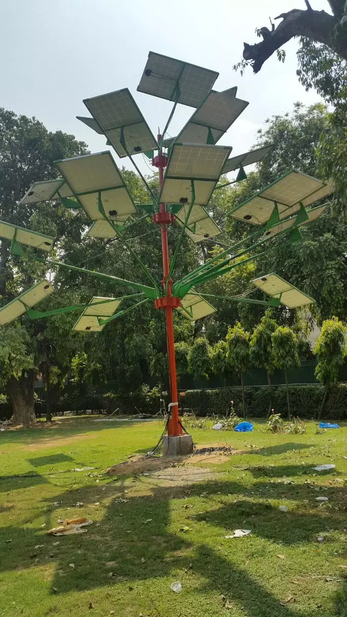 csir-cmeri_designed_solar_tree