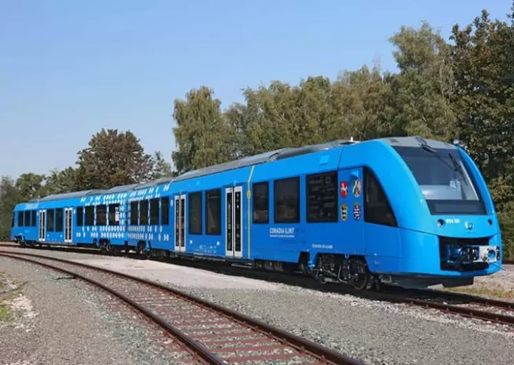 Tyskland debuterer Zero-Emission Train, der kun frigiver Steam