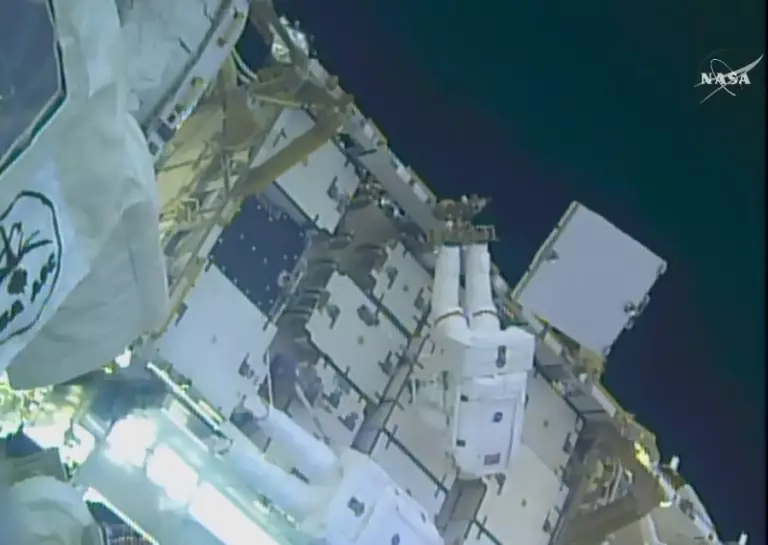 Tiempo para una carga: la Estación Espacial Internacional obtiene la primera batería nueva en 18 años