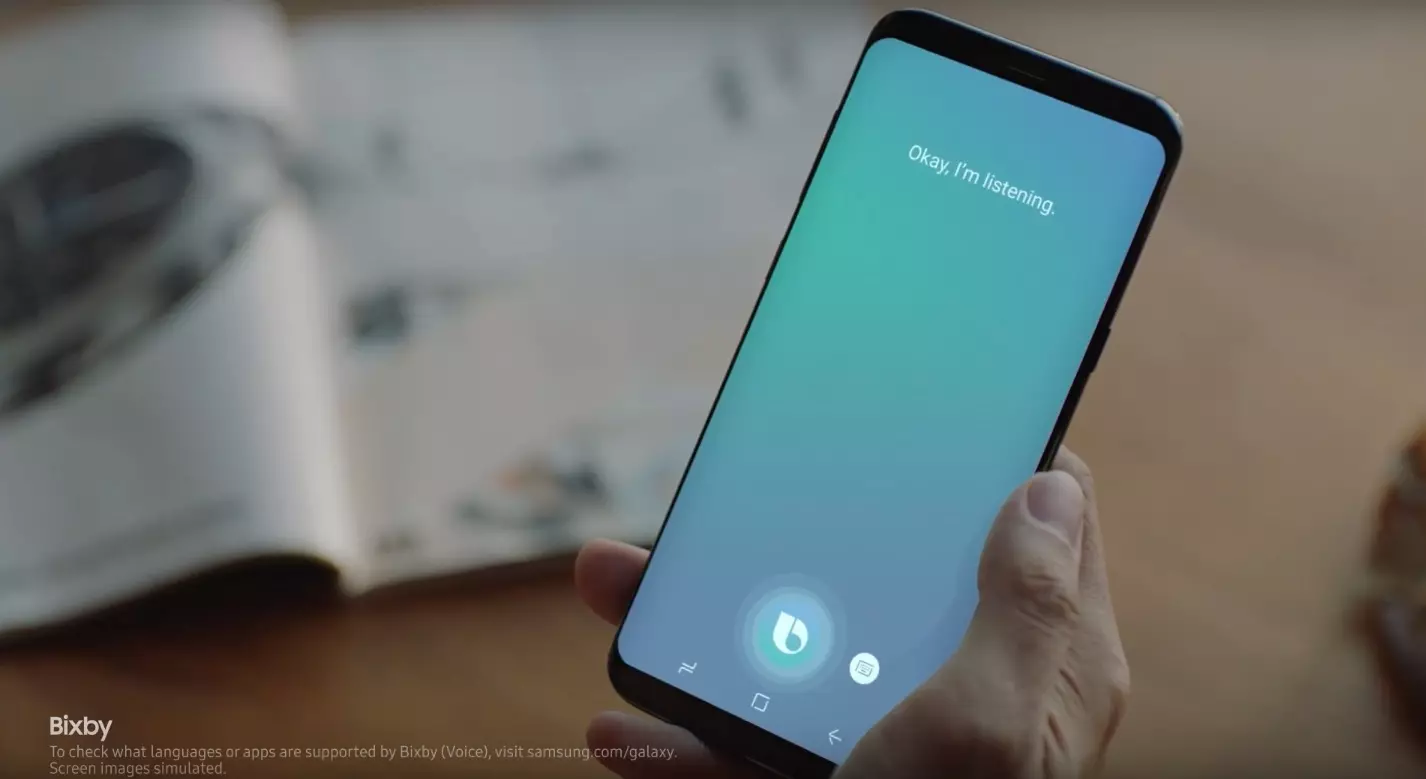 Tá Samsung Galaxy S8 Anseo, ach Fan, Níl Cnaipe Baile aige