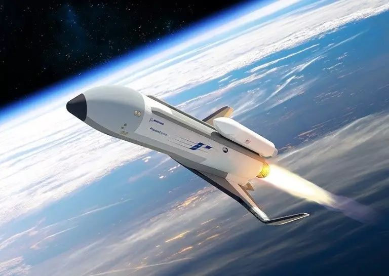 Boeingi kosmoselennuk Phantom Express kosmosereisideks