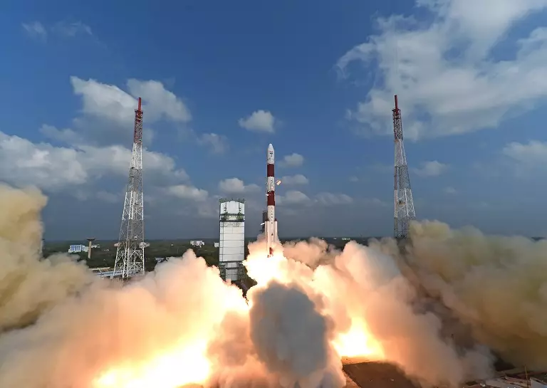 L'India batte il record dopo aver lanciato 104 satelliti su One Rocket