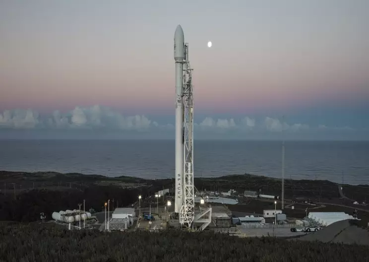 SpaceX ga-anwa ibipụta rọketi Falcon 9 n'ime naanị awa 48