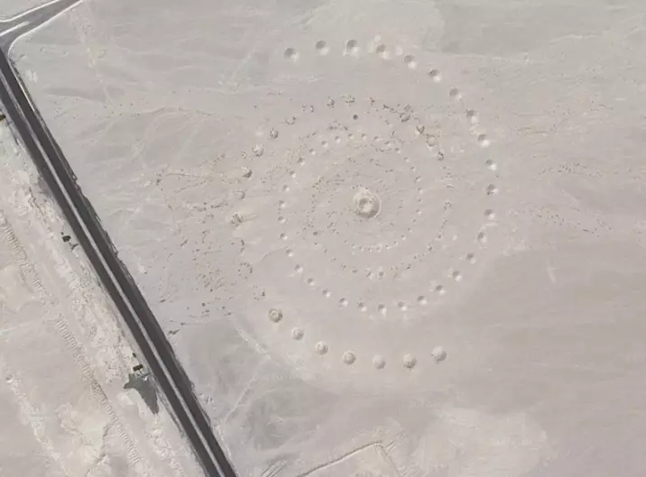 Намунаи спиралии нафаси биёбон аз Google Earth