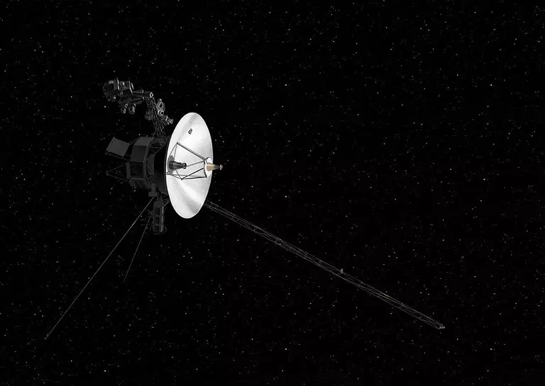 យានអវកាស Voyager របស់ NASA និងភពសៅរ៍