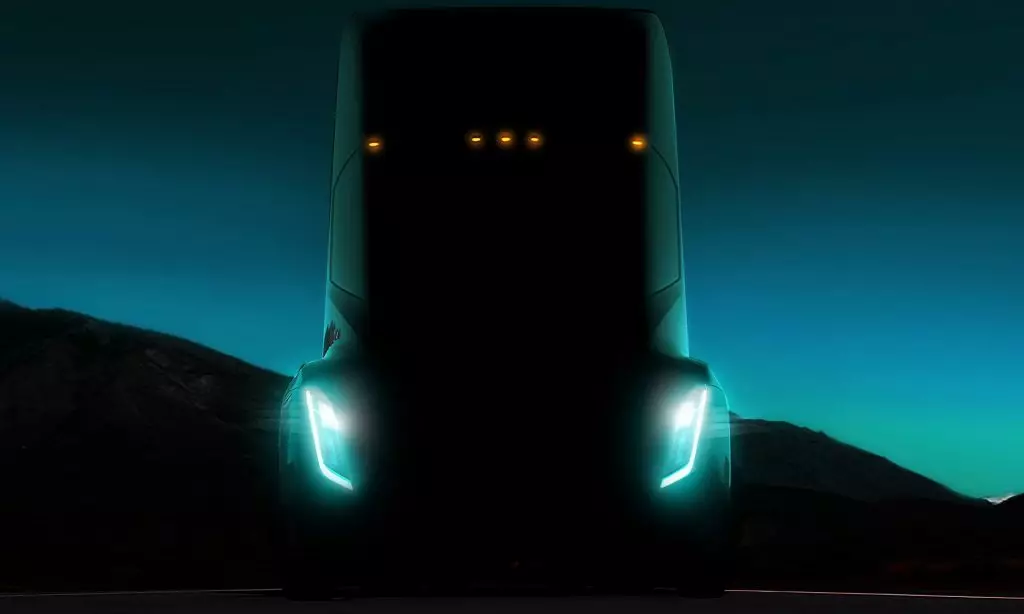 Il prossimo semi-camion elettrico di Tesla potrebbe non aver bisogno di un autista