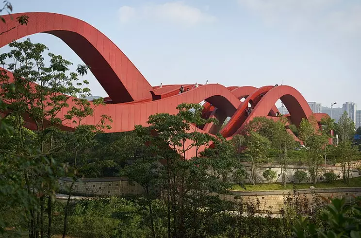 13+ pụrụ iche Neofuturistic Bridge Designs