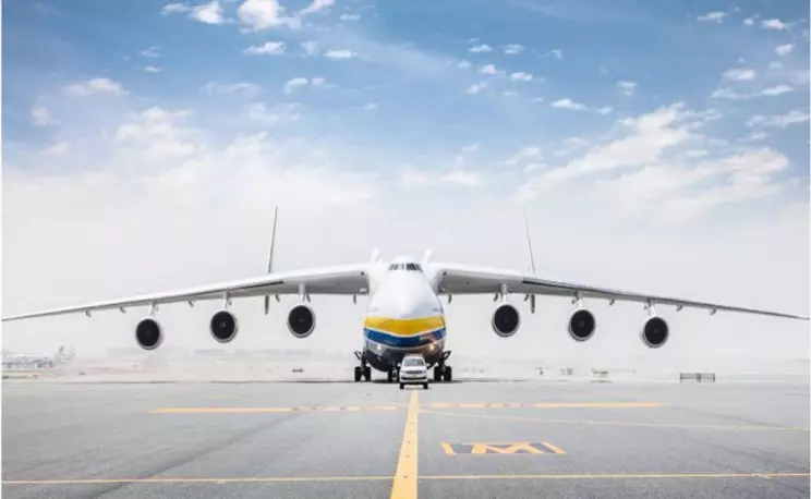 巨大的安東諾夫 An-225：世界上最大的貨機