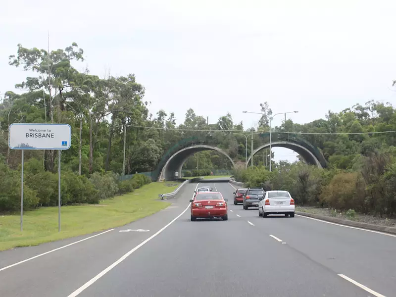 COMPTON Wildlife crossing karawatha