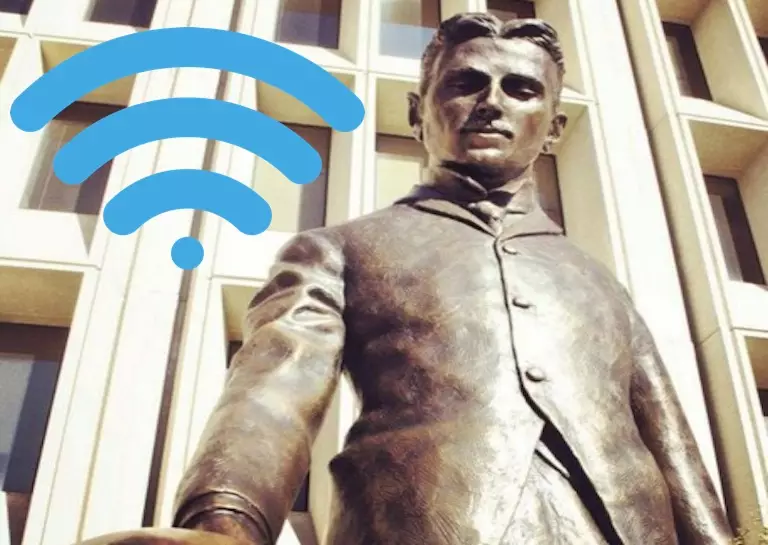 Nikola Tesla wi-fi staty