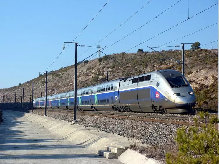 10 רכבות הרכבת המהירה הביצועיות ביותר בעולם