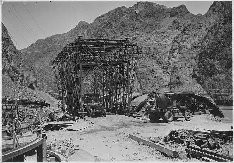 werkers brug oor hoover dam